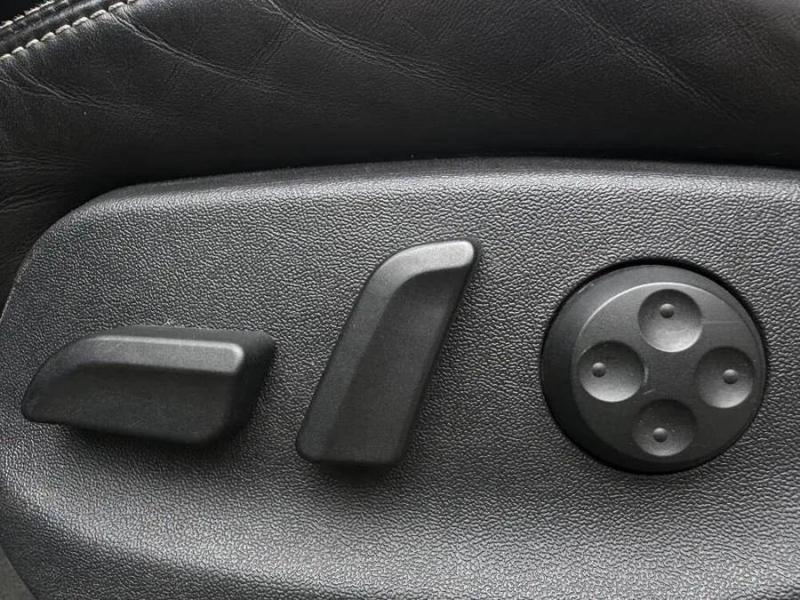 Blue Audi A6 2011 in Riga, with an engine capacity of 3.00 L and mileage of 340 thousand km for 6390 €, photo 25 on AUTOMOTO.COM.LV