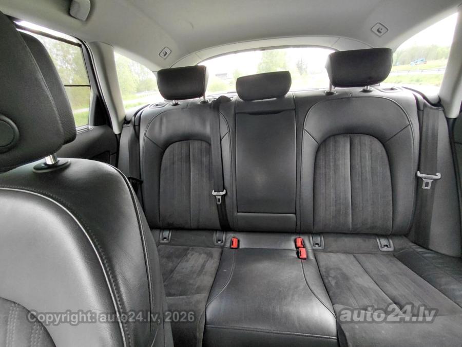 Zils Audi A6 2013 Valga, ar dzinēja tilpumu 3.00 L un nobraukumu 299 tūkst. km par 12000 €, foto 17 vietnē AUTOMOTO.COM.LV