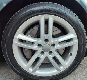 Zils Audi A6 2013 Marijampole, ar dzinēja tilpumu 3.00 L un nobraukumu 281 tūkst. km par 12300 €, foto 32 vietnē AUTOMOTO.COM.LV