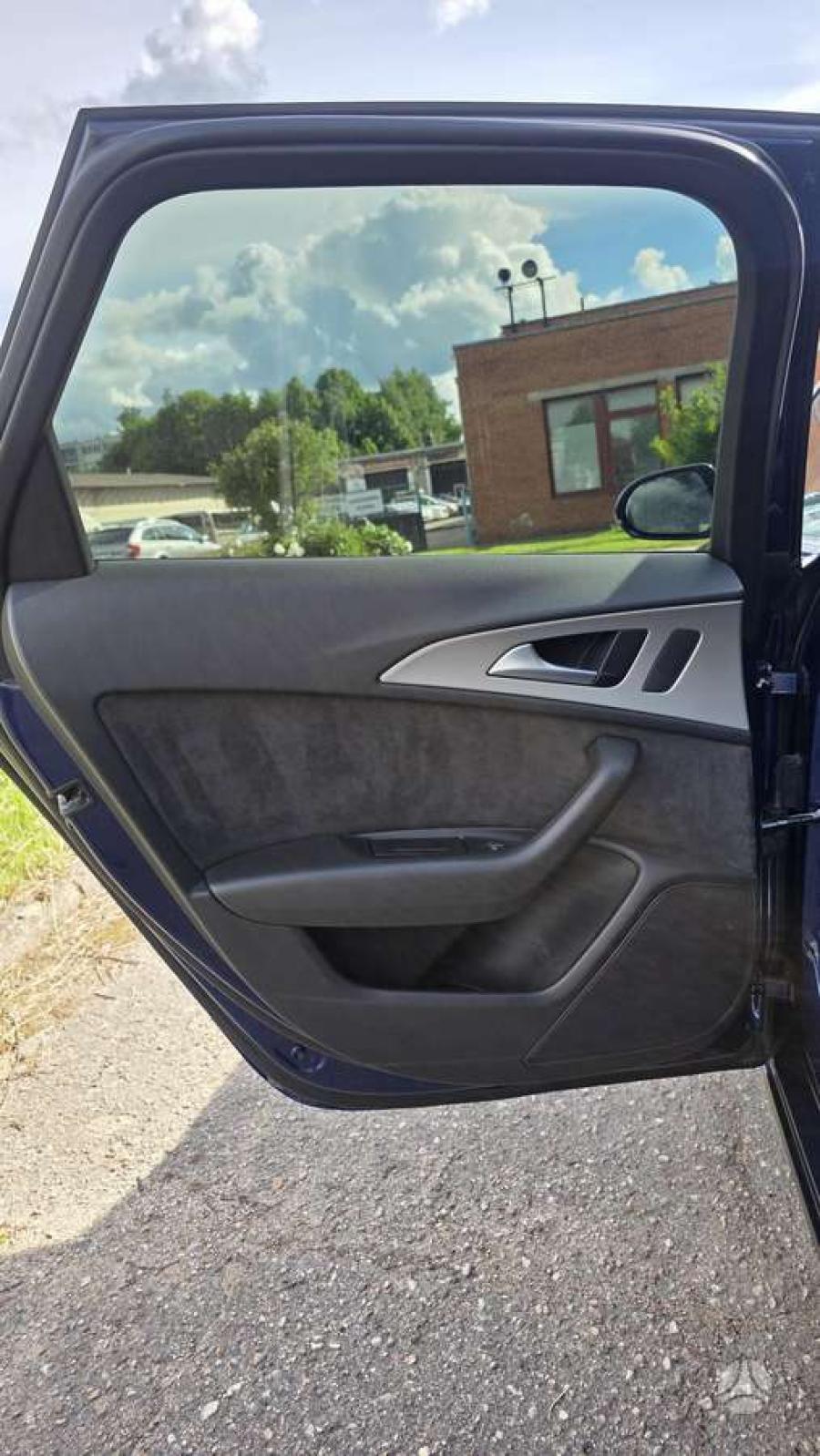 Blue Audi A6 2014 in Siauliai, with an engine capacity of 1.97 L and mileage of 281 thousand km for 9750 €, photo 33 on AUTOMOTO.COM.LV