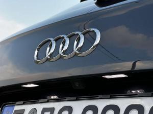 Blue Audi A6 2015 in Vilnius, with an engine capacity of 2.97 L and mileage of 220 thousand km for 17999 €, photo 13 on AUTOMOTO.COM.LV