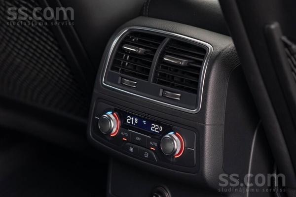 Blue Audi A6 2016 in Jelgava, with an engine capacity of 3.00 L and mileage of 168 thousand km for 13900 €, photo 5 on AUTOMOTO.COM.LV
