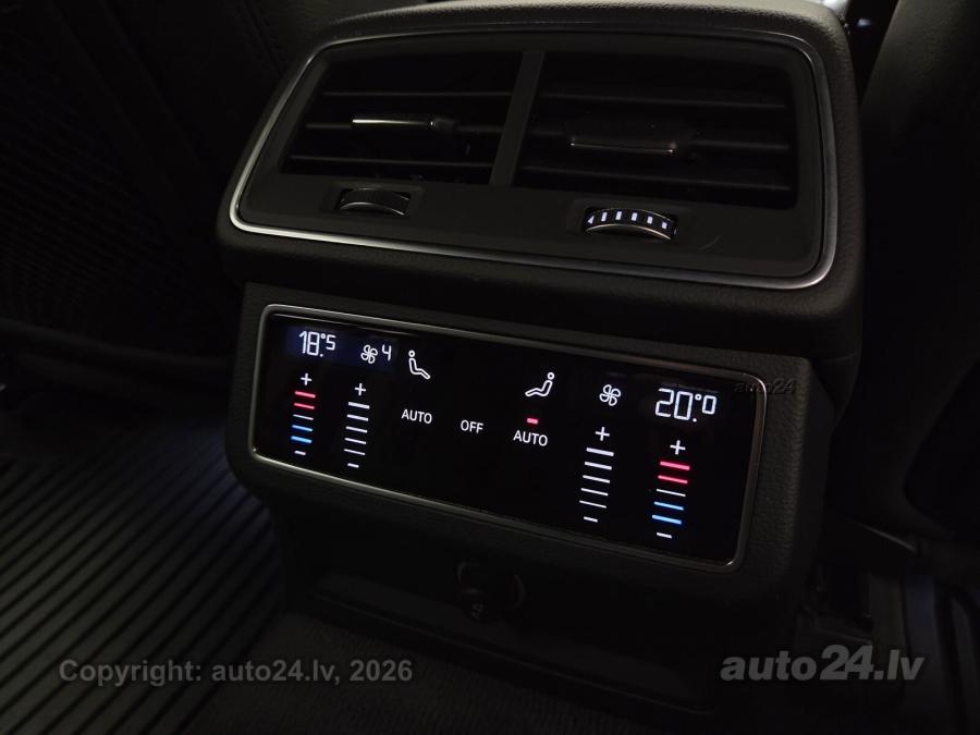 Blue Audi A6 2021 in Tallinn, with an engine capacity of 3.00 L and mileage of 108 thousand km for 29900 €, photo 22 on AUTOMOTO.COM.LV