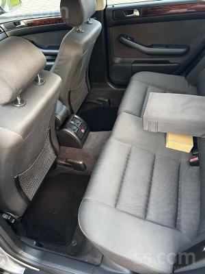 Brown Audi A6 2003 in Ventspils, with an engine capacity of 1.90 L and mileage of 332 thousand km for 2750 €, photo 9 on AUTOMOTO.COM.LV