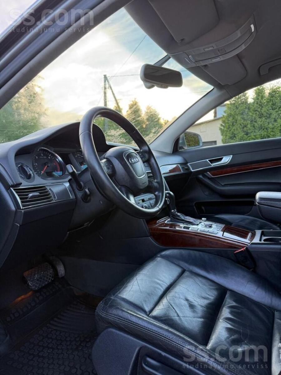 Brown Audi A6 2004 in Riga, with an engine capacity of 3.00 L and mileage of 327 thousand km for 3100 €, photo 12 on AUTOMOTO.COM.LV