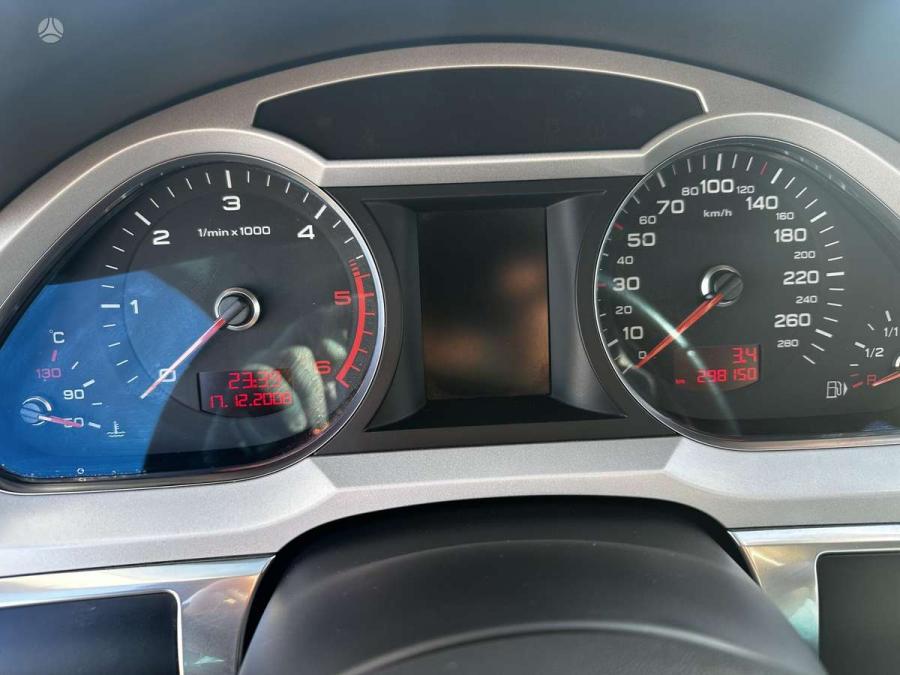 Brown Audi A6 2009 in Taurage, with an engine capacity of 2.70 L and mileage of 298 thousand km for 4350 €, photo 11 on AUTOMOTO.COM.LV