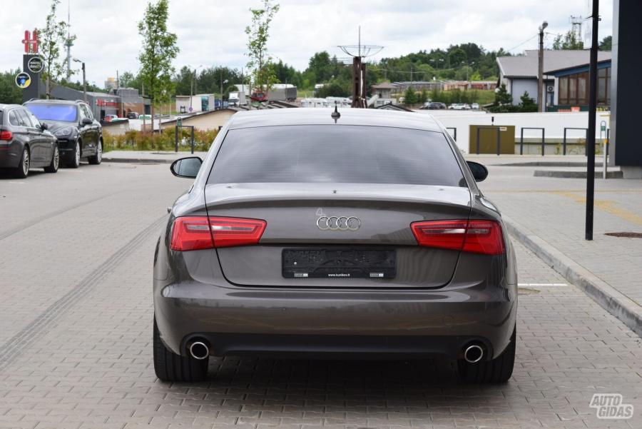 Brown Audi A6 2011 in Vilnius, with an engine capacity of 3.00 L and mileage of 302 thousand km for 9900 €, photo 6 on AUTOMOTO.COM.LV