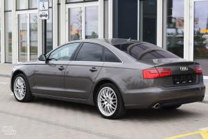 Brown Audi A6 2011 in Vilnius, with an engine capacity of 3.00 L and mileage of 302 thousand km for 9900 €, photo 7 on AUTOMOTO.COM.LV