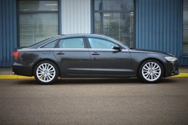 Brūns Audi A6 2012 Rīga, ar dzinēja tilpumu 3.00 L un nobraukumu 0 tūkst. km par 9990 €, foto 6 vietnē AUTOMOTO.COM.LV