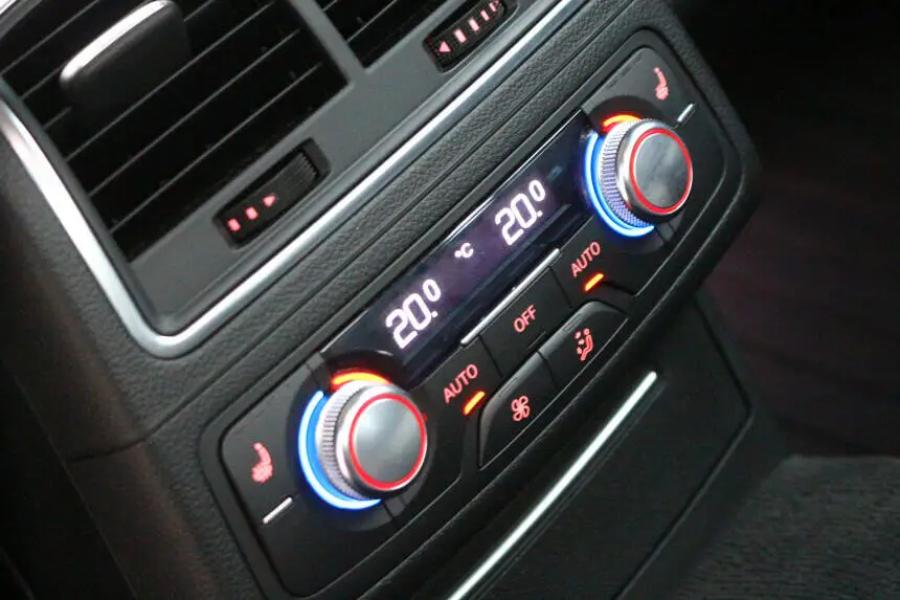 Brown Audi A6 2012 in Riga, with an engine capacity of 3.00 L and mileage of 0 thousand km for 9990 €, photo 16 on AUTOMOTO.COM.LV