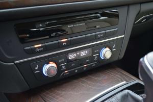 Brown Audi A6 2015 in Vilnius, with an engine capacity of 3.00 L and mileage of 32 thousand km for 16650 €, photo 23 on AUTOMOTO.COM.LV