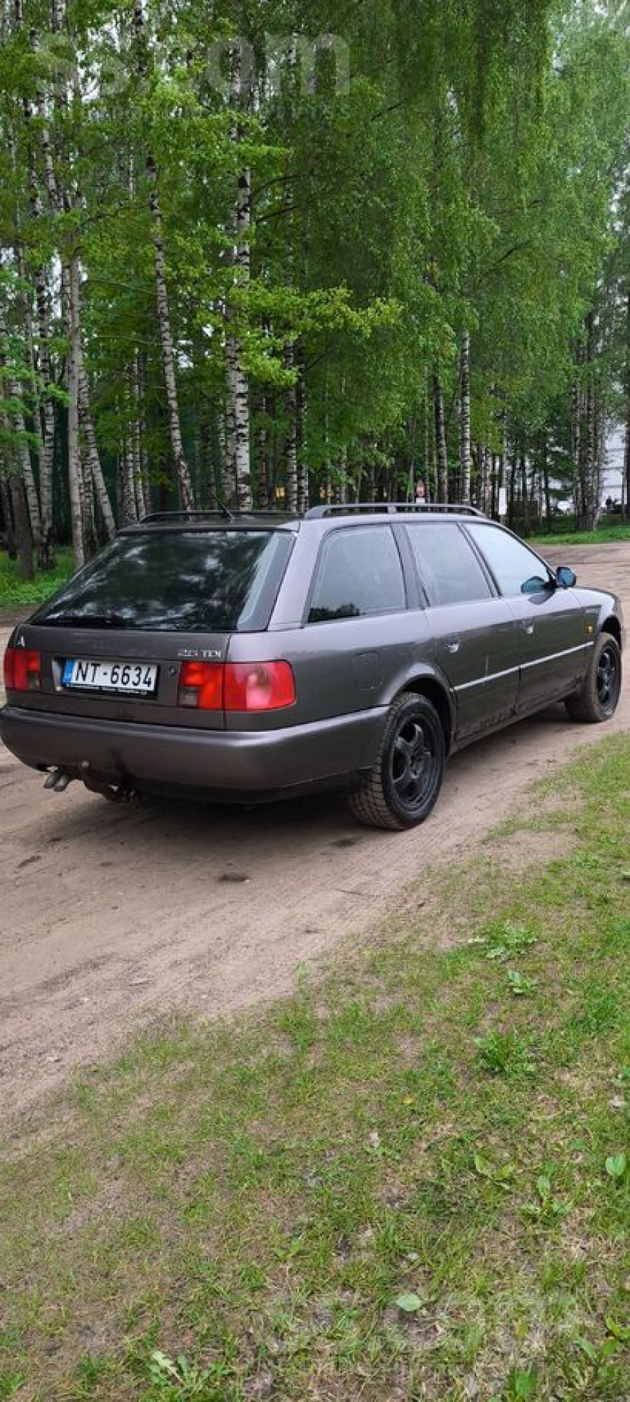 Brown Audi A6 1997 in Riga, with an engine capacity of 2.50 L and mileage of 500 thousand km for 1300 €, photo 5 on AUTOMOTO.COM.LV
