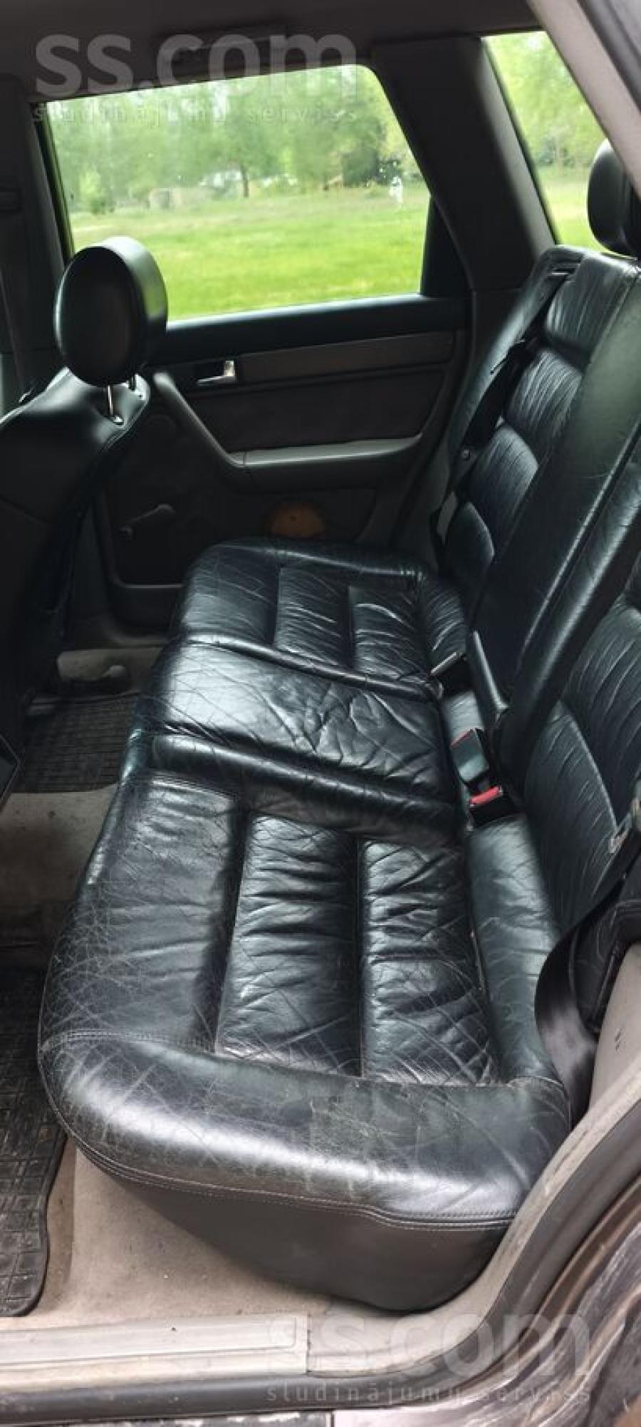 Brown Audi A6 1997 in Riga, with an engine capacity of 2.50 L and mileage of 500 thousand km for 1300 €, photo 8 on AUTOMOTO.COM.LV
