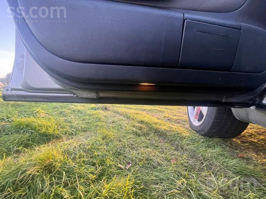 Brūns Audi A6 2004 Preiļi, ar dzinēja tilpumu 2.50 L un nobraukumu 350 tūkst. km par 2600 €, foto 6 vietnē AUTOMOTO.COM.LV