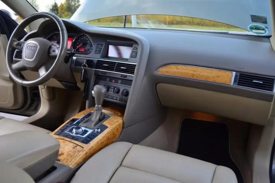 Brūns Audi A6 2006 Jēkabpils, ar dzinēja tilpumu 2.70 L un nobraukumu 203 tūkst. km par 5000 €, foto 13 vietnē AUTOMOTO.COM.LV