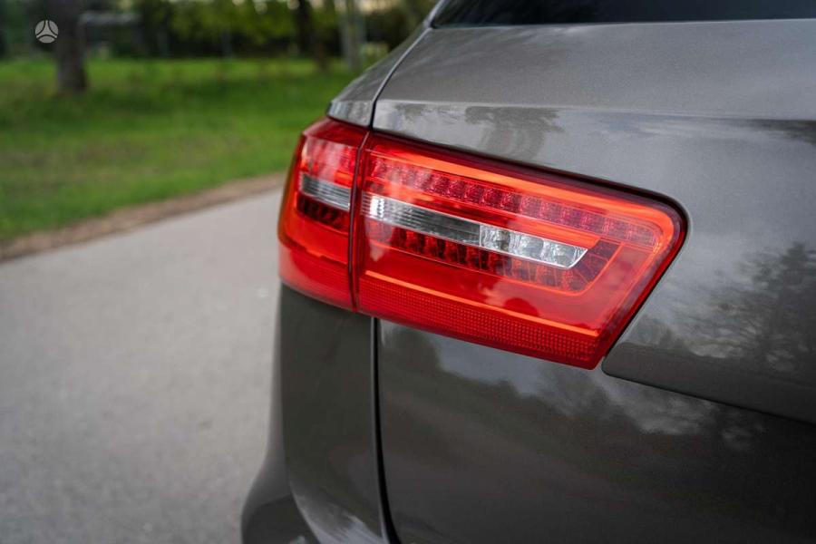 Brown Audi A6 2012 in Birstonas, with an engine capacity of 2.97 L and mileage of 290 thousand km for 7950 €, photo 12 on AUTOMOTO.COM.LV