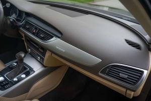 Brown Audi A6 2012 in Birstonas, with an engine capacity of 2.97 L and mileage of 290 thousand km for 7950 €, photo 20 on AUTOMOTO.COM.LV