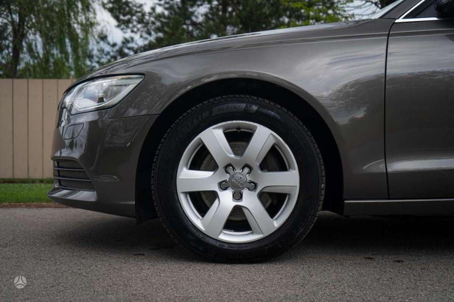 Brown Audi A6 2012 in Birstonas, with an engine capacity of 2.97 L and mileage of 290 thousand km for 7950 €, photo 22 on AUTOMOTO.COM.LV
