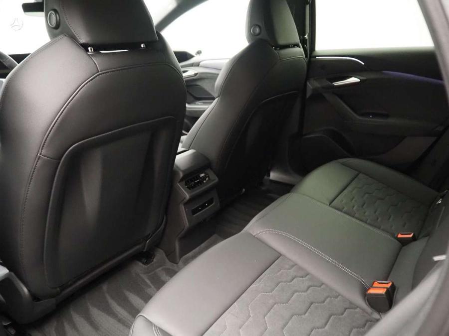 Black Audi A6 e-tron 2026 in Vilnius, with an engine capacity of 0.00 L and mileage of 1 thousand km for 69900 €, photo 22 on AUTOMOTO.COM.LV