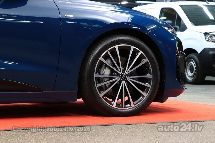 Blue Audi A6 e-tron 2025 in Tallinn, with an engine capacity of 0.00 L and mileage of 3 thousand km for 70995 €, photo 30 on AUTOMOTO.COM.LV