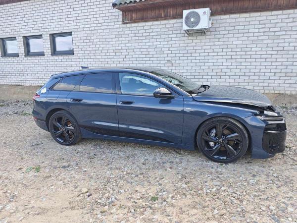 Blue Audi A6 e-tron 2025 in Telschi, with an engine capacity of 0.00 L and mileage of 30 thousand km for 28500 €, photo 3 on AUTOMOTO.COM.LV