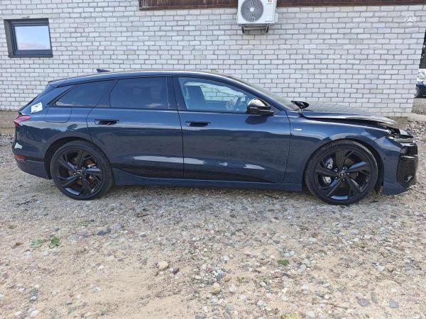 Blue Audi A6 e-tron 2025 in Telschi, with an engine capacity of 0.00 L and mileage of 30 thousand km for 28500 €, photo 4 on AUTOMOTO.COM.LV