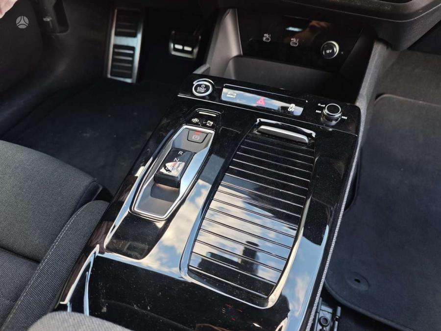 Blue Audi A6 e-tron 2025 in Telschi, with an engine capacity of 0.00 L and mileage of 30 thousand km for 28500 €, photo 36 on AUTOMOTO.COM.LV