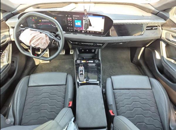 Grey Audi A6 e-tron 2025 in Klaipeda, with an engine capacity of 0.00 L and mileage of 12 thousand km for 15100 €, photo 5 on AUTOMOTO.COM.LV