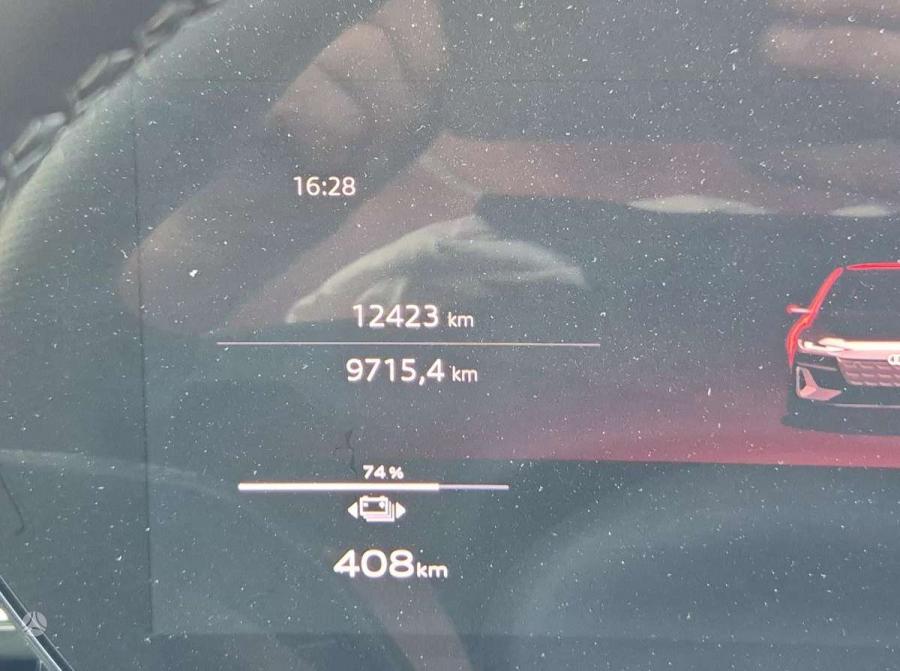 Grey Audi A6 e-tron 2025 in Klaipeda, with an engine capacity of 0.00 L and mileage of 12 thousand km for 15100 €, photo 12 on AUTOMOTO.COM.LV