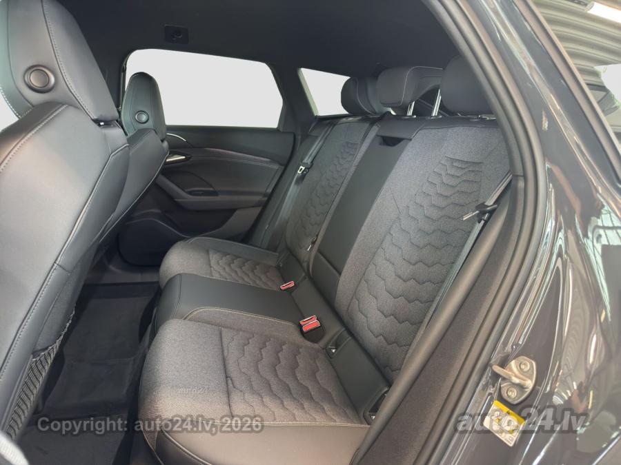 Grey Audi A6 e-tron 2025 in Tallinn, with an engine capacity of 0.00 L and mileage of 15 thousand km for 70900 €, photo 9 on AUTOMOTO.COM.LV