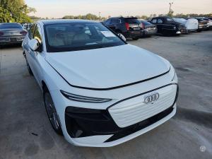 White Audi A6 e-tron 2025 in Klaipeda, with an engine capacity of 0.00 L and mileage of 16 thousand km for 27500 €, photo 7 on AUTOMOTO.COM.LV