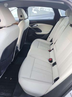 White Audi A6 e-tron 2025 in Klaipeda, with an engine capacity of 0.00 L and mileage of 16 thousand km for 27500 €, photo 25 on AUTOMOTO.COM.LV