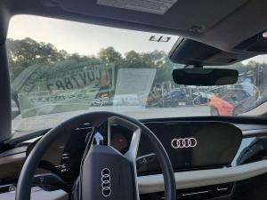 White Audi A6 e-tron 2025 in Klaipeda, with an engine capacity of 0.00 L and mileage of 16 thousand km for 27500 €, photo 26 on AUTOMOTO.COM.LV