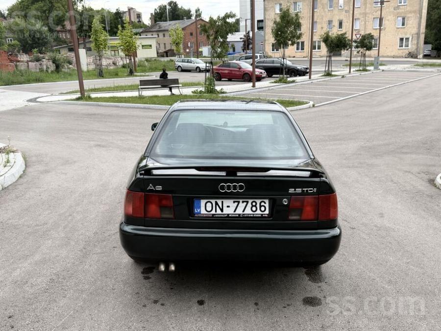 Green Audi A6 1995 in Riga, with an engine capacity of 2.50 L and mileage of 330 thousand km for 3700 €, photo 8 on AUTOMOTO.COM.LV