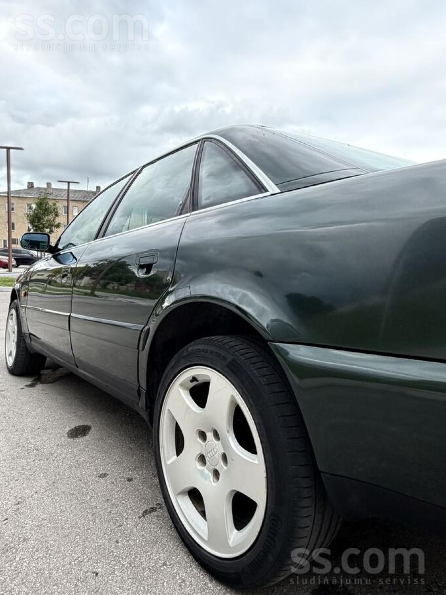 Green Audi A6 1995 in Riga, with an engine capacity of 2.50 L and mileage of 330 thousand km for 3700 €, photo 11 on AUTOMOTO.COM.LV