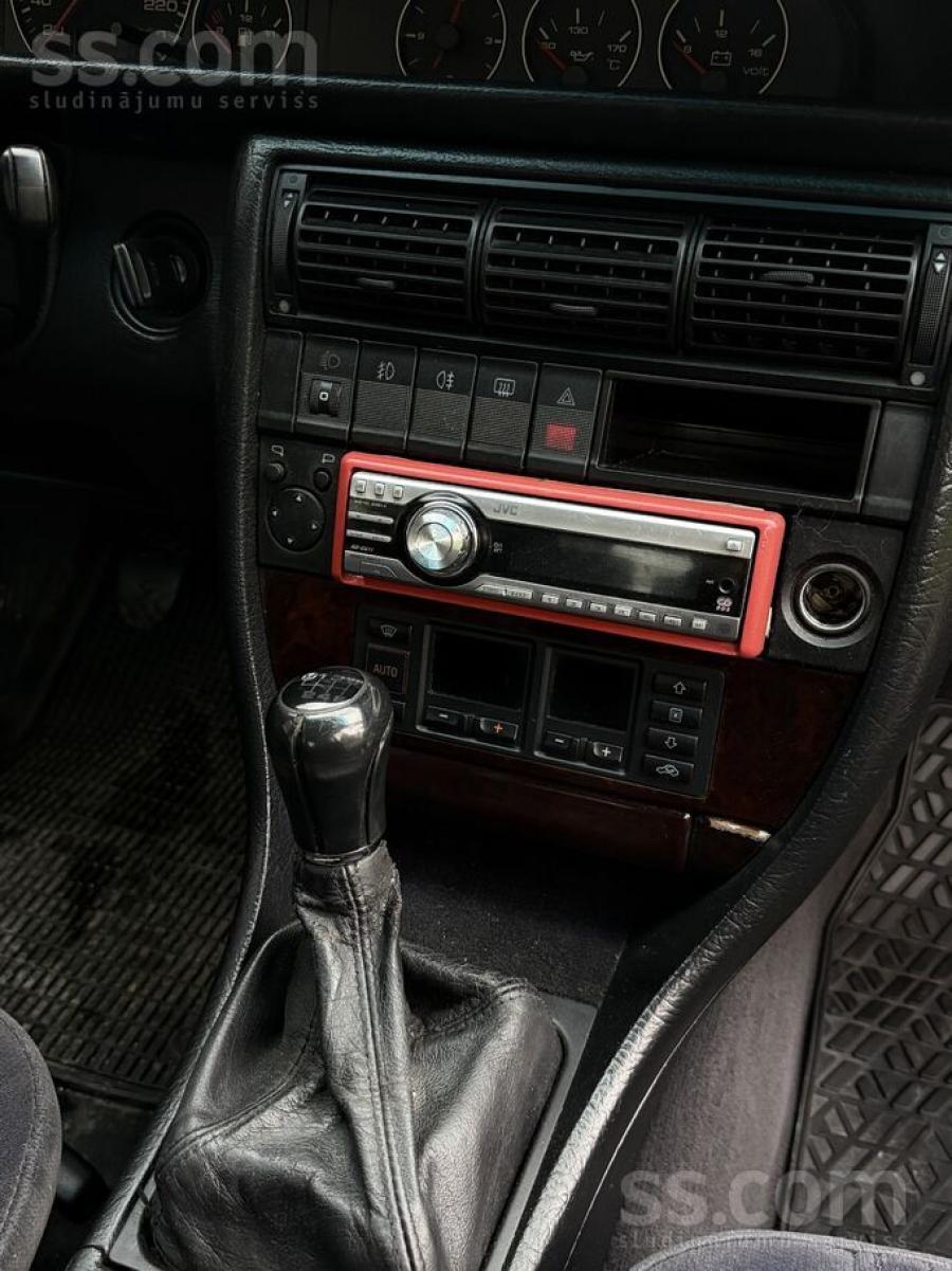 Green Audi A6 1995 in Riga, with an engine capacity of 2.50 L and mileage of 330 thousand km for 3700 €, photo 19 on AUTOMOTO.COM.LV