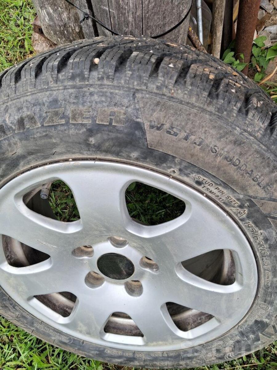 Zaļš Audi A6 1996 Gulbene, ar dzinēja tilpumu 1.90 L un nobraukumu 585 tūkst. km par 900 €, foto 5 vietnē AUTOMOTO.COM.LV