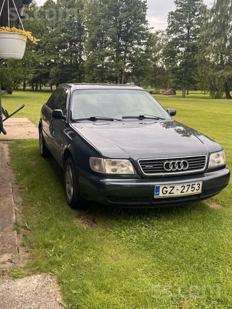 Green Audi A6 1996 in Liepaja, with an engine capacity of 2.80 L and mileage of 319 thousand km for 1450 €, photo 3 on AUTOMOTO.COM.LV