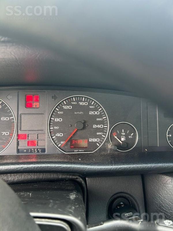 Zaļš Audi A6 1996 Valka, ar dzinēja tilpumu 2.60 L un nobraukumu 344 tūkst. km par 2300 €, foto 5 vietnē AUTOMOTO.COM.LV
