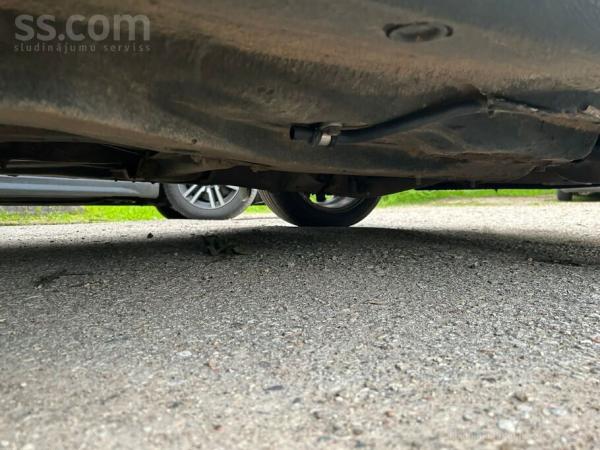 Zaļš Audi A6 1996 Valka, ar dzinēja tilpumu 2.60 L un nobraukumu 344 tūkst. km par 2300 €, foto 7 vietnē AUTOMOTO.COM.LV