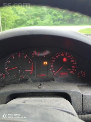 Green Audi A6 1997 in Cesis, with an engine capacity of 2.40 L and mileage of 222 thousand km for 1500 €, photo 4 on AUTOMOTO.COM.LV