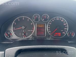 Green Audi A6 1998 in Daugavpils, with an engine capacity of 2.40 L and mileage of 382 thousand km for 1100 €, photo 6 on AUTOMOTO.COM.LV