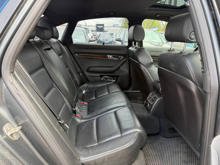 Green Audi A6 2004 in Tallinn, with an engine capacity of 3.00 L and mileage of 366 thousand km for 899 €, photo 8 on AUTOMOTO.COM.LV