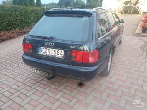 Zaļš Audi A6 1994 Viļņa, ar dzinēja tilpumu 2.50 L un nobraukumu 389 tūkst. km par 870 €, foto 20 vietnē AUTOMOTO.COM.LV