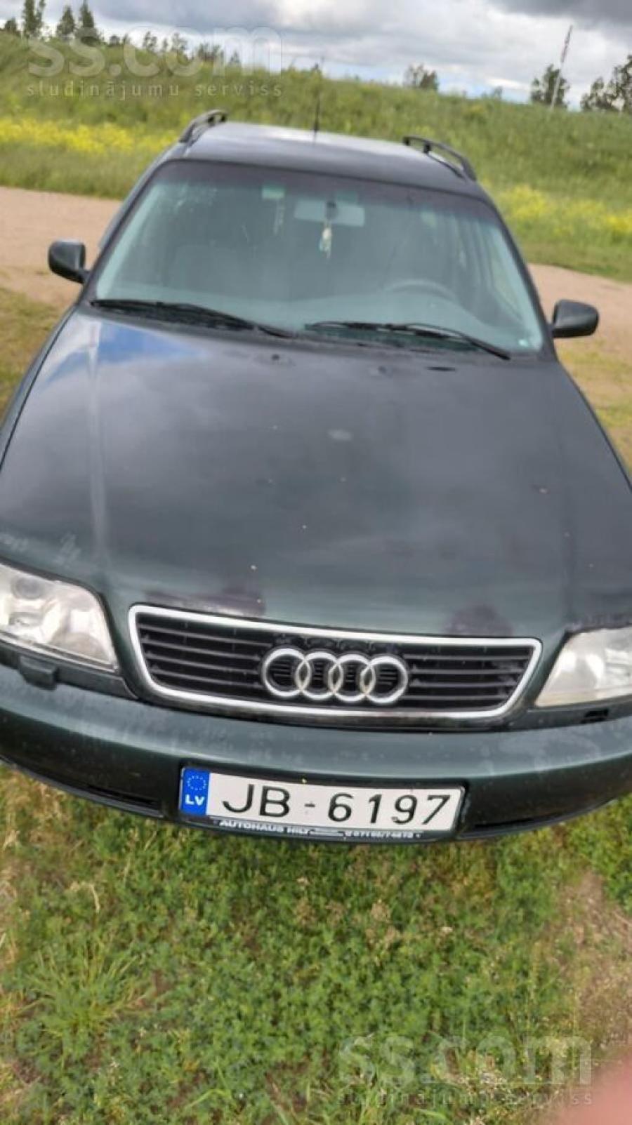 Green Audi A6 1995 in Daugavpils, with an engine capacity of 2.00 L and mileage of 298 thousand km for 850 €, photo 12 on AUTOMOTO.COM.LV