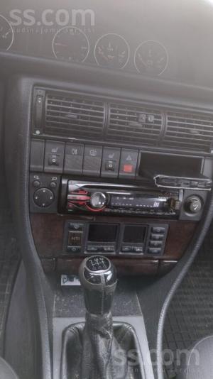 Green Audi A6 1995 in Daugavpils, with an engine capacity of 2.00 L and mileage of 298 thousand km for 850 €, photo 13 on AUTOMOTO.COM.LV