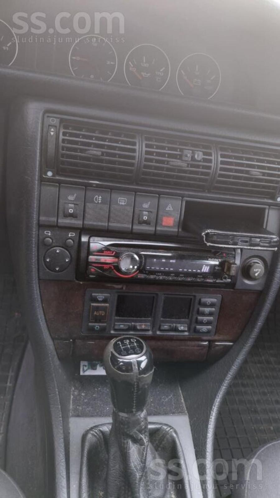 Green Audi A6 1995 in Daugavpils, with an engine capacity of 2.00 L and mileage of 298 thousand km for 850 €, photo 13 on AUTOMOTO.COM.LV