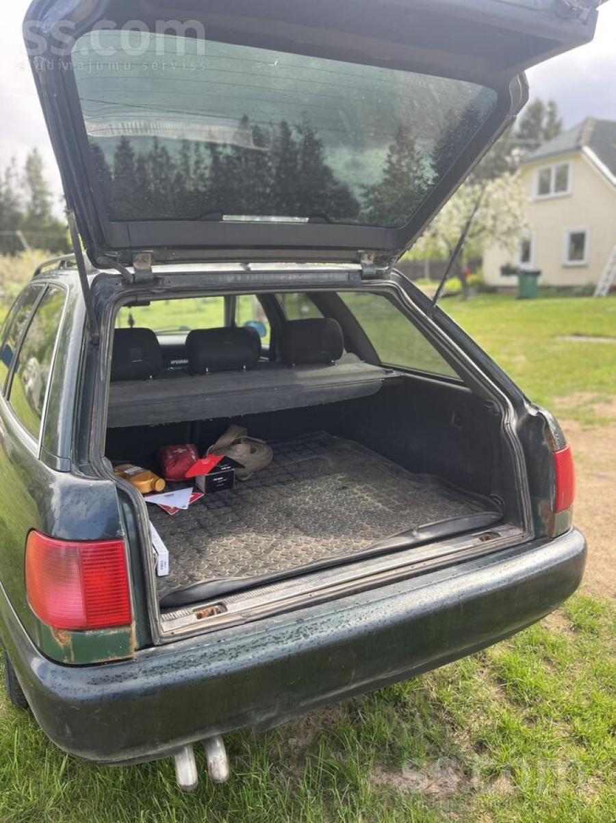 Zaļš Audi A6 1995 Tukums, ar dzinēja tilpumu 2.50 L un nobraukumu 470 tūkst. km par 950 €, foto 4 vietnē AUTOMOTO.COM.LV