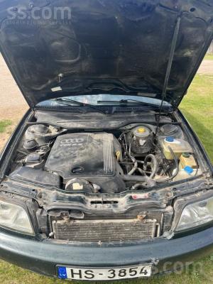 Zaļš Audi A6 1995 Tukums, ar dzinēja tilpumu 2.50 L un nobraukumu 470 tūkst. km par 950 €, foto 7 vietnē AUTOMOTO.COM.LV