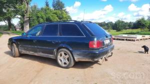 Zaļš Audi A6 1995 Rīga, ar dzinēja tilpumu 2.50 L un nobraukumu 500 tūkst. km par 2450 €, foto 3 vietnē AUTOMOTO.COM.LV